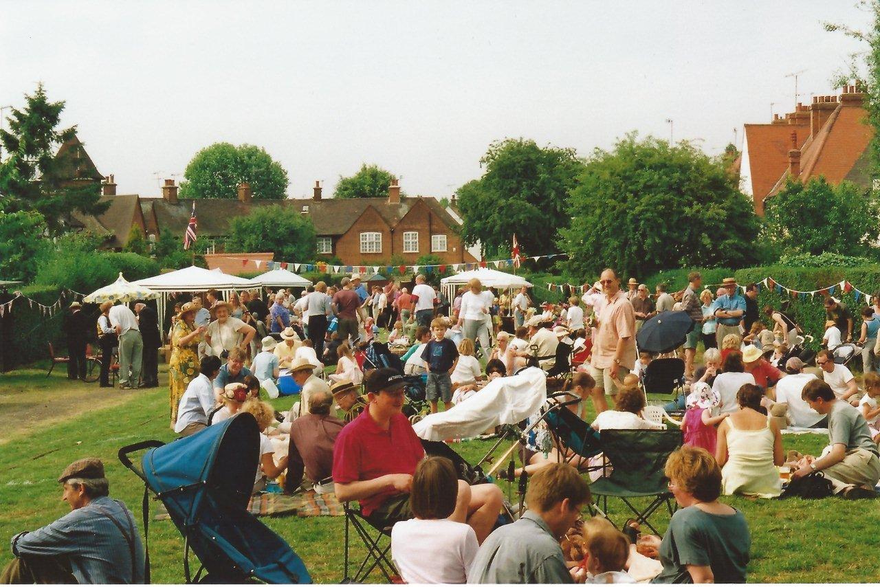 Archive Photos – Street Parties in Brentham | Brentham Garden Suburb